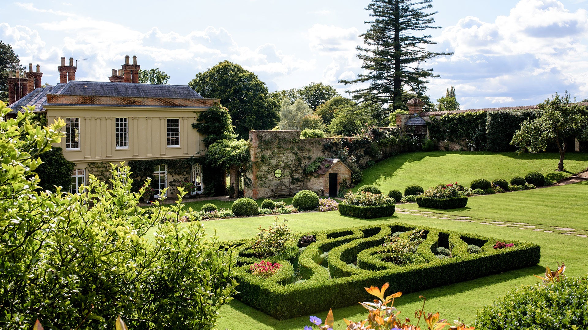 About – Chilworth Manor Vineyard